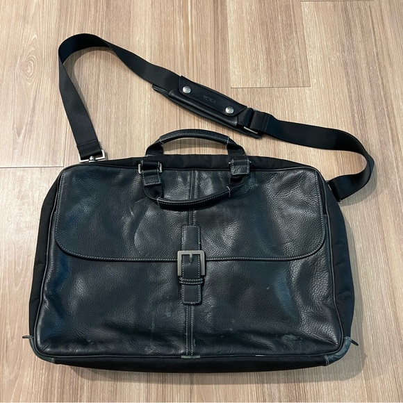 Boconi | Bags | Leather Boconi Messenger Bag W Tumi Shoulder Strap ...